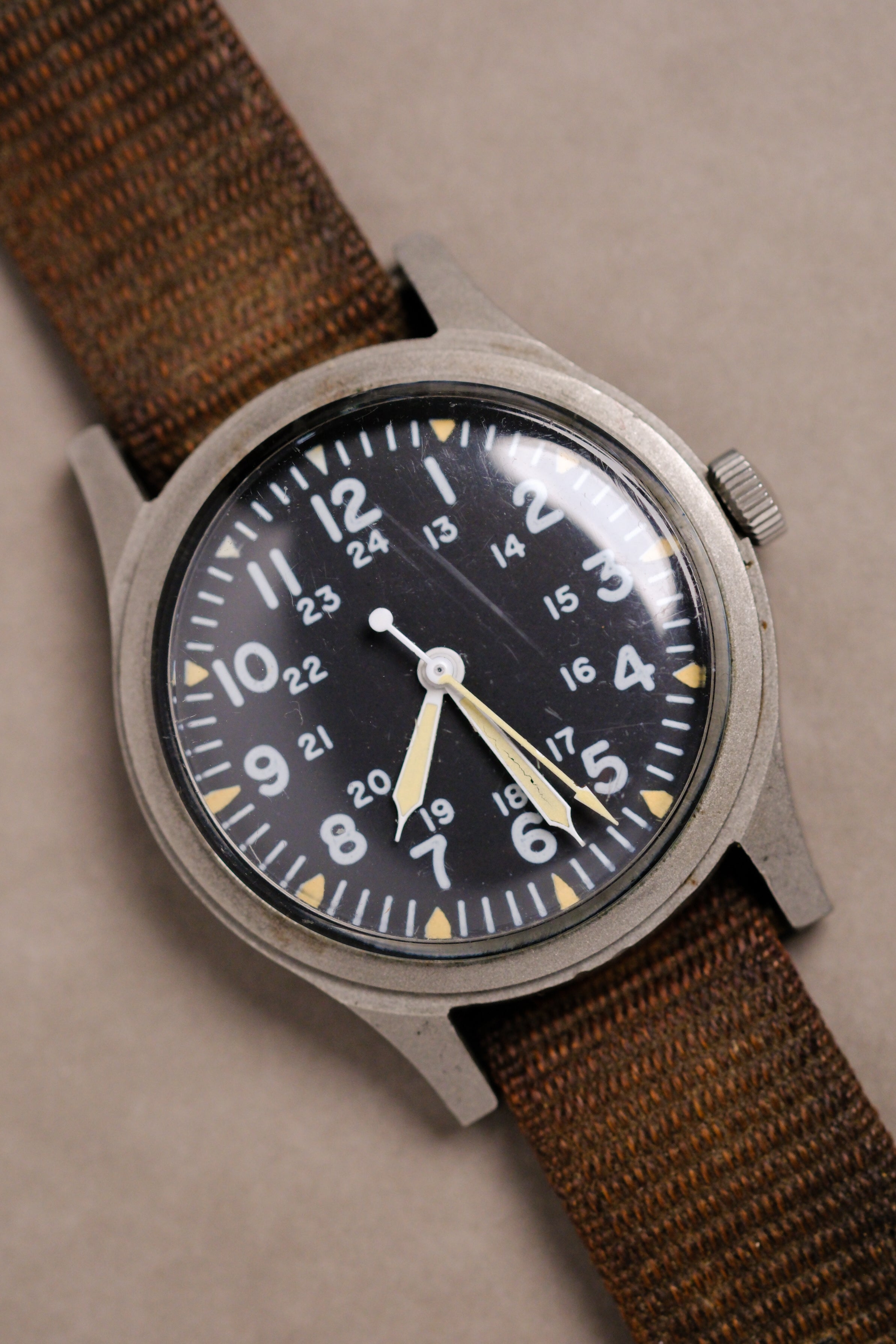 Hamilton GG-W-113 Vietnam War Issued w/Original Band- 1969 – 25 Dials